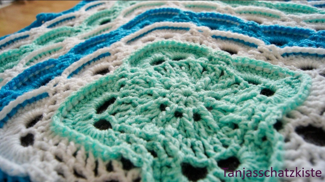 Textured Virus Blanket Free Crochet Pattern ⋆ AmethyStormCrochet